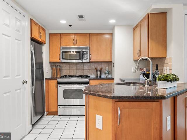 1045 N Utah Street # 2 501