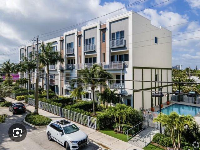 1045 NE 18th Ave Unit 307, Fort Lauderdale, FL 33304