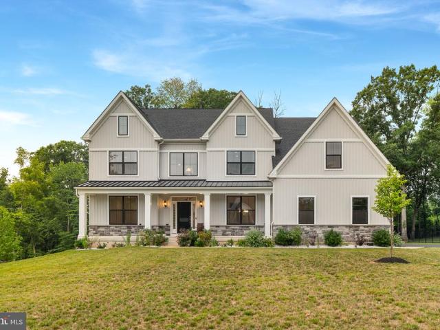 1045 Oak Ridge Drive