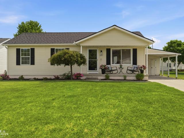 1045 April Lane