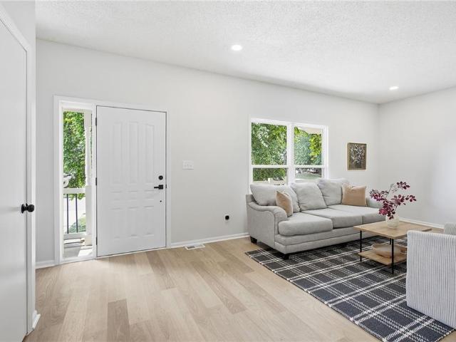 1045 Carousel Lane