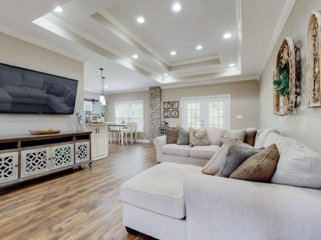1045 Corey Dr