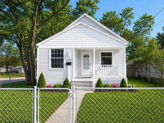 1045 E Forest Ave, Muskegon, MI 49442