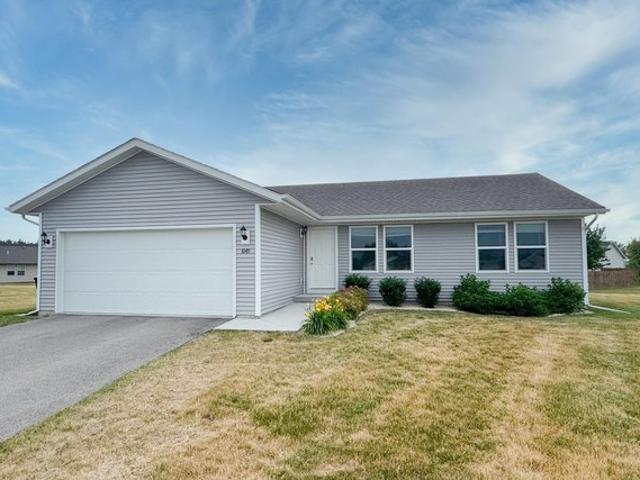 1045 Law Cir, Belvidere, IL 61008