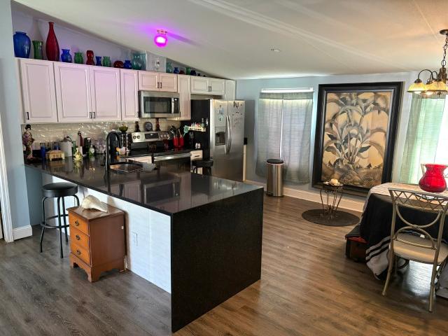 1045 Palm Dr