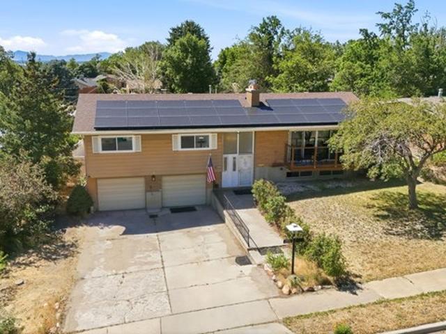 1045 Peach Dr, Ogden, UT 84404