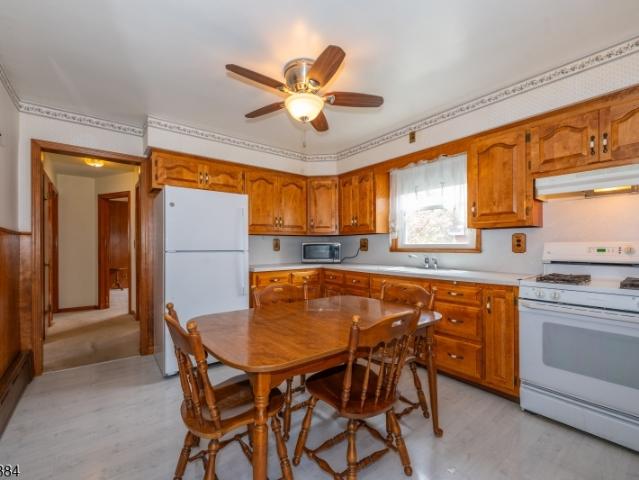 1045 Preakness Ave