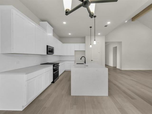 1045 Salvation Dr, Weatherford, TX 76088 | MLS #21283