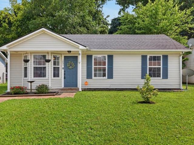 1045 Shadow Ridge Ave, Oak Grove, KY 42262