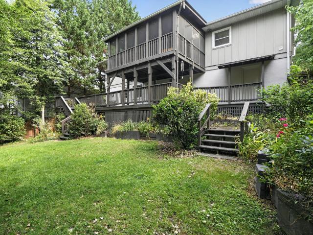 1045 Skyview Drive