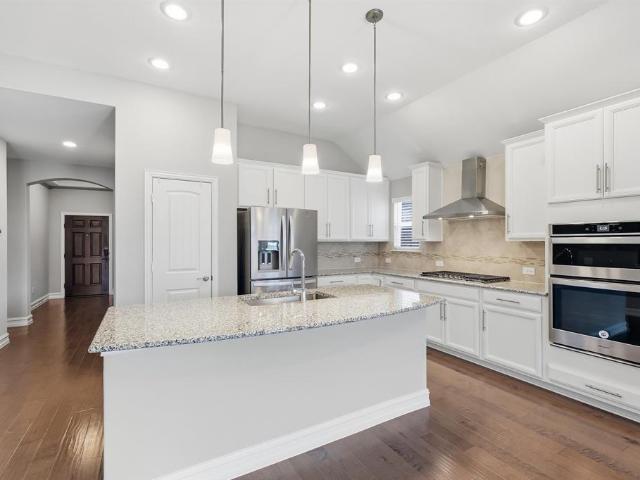 1045 Twisting Ridge Terrace