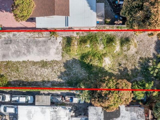1045 W 30th St, Riviera Beach, FL 33404
