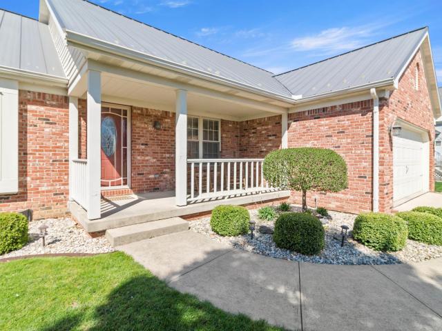 1045 Walnut Creek Ln, Gas City, IN 46933 | MLS #202612 | Compass