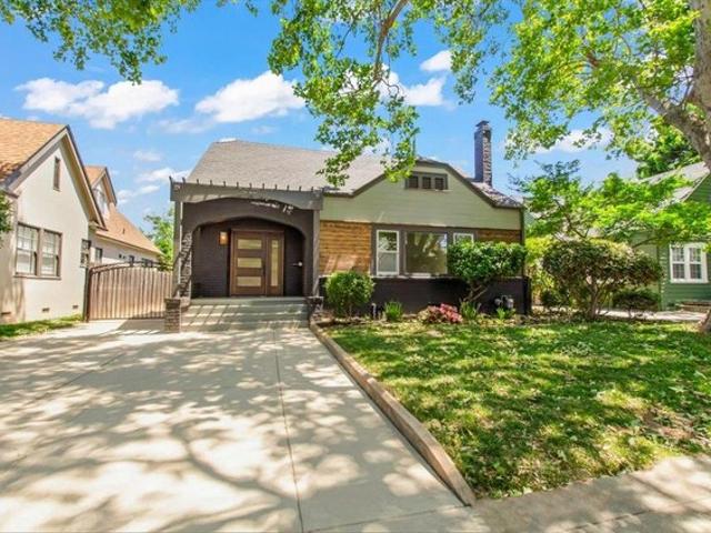 1045 35th St, Sacramento, CA 95816