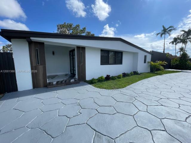 10460 SW 26th Ter, Miami, FL 33165 | MLS #A12001