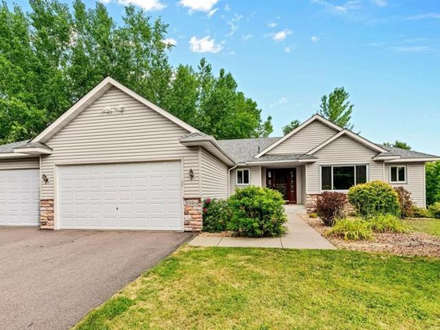 10464 Spruce St, Chisago City, MN 55013