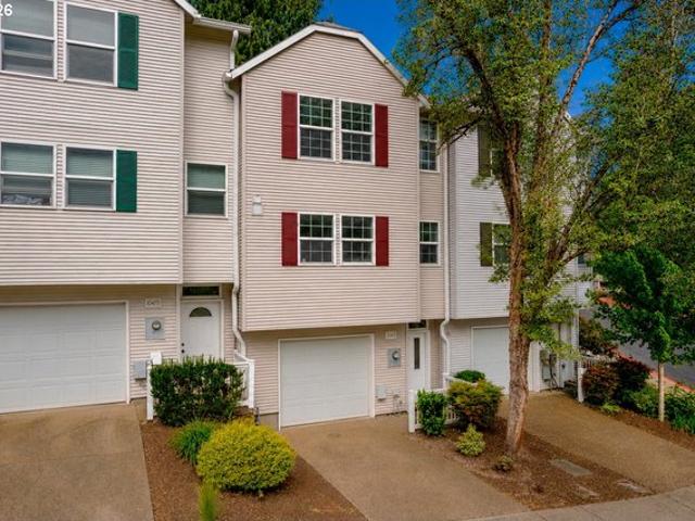 10465 SW Cougar Ln, Beaverton, OR 97008