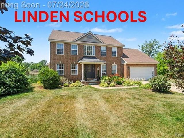 10466 Pine Valley Dr, Mundy Township, MI 48439