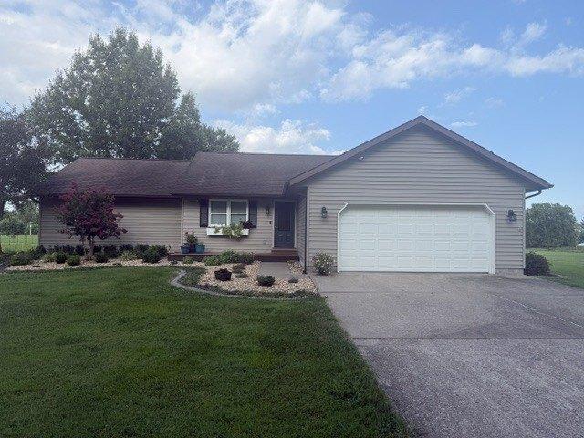 10468 Chayla Rd, Marion, IL 62959