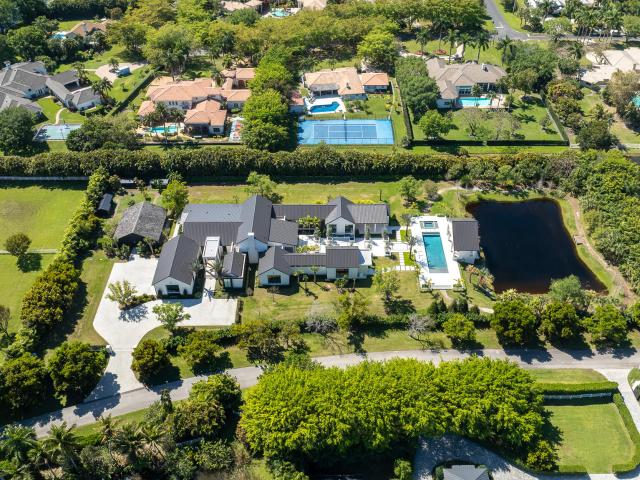 10468 El Caballo Ct, Delray Beach, FL 33446 | MLS #B26006 | Compass