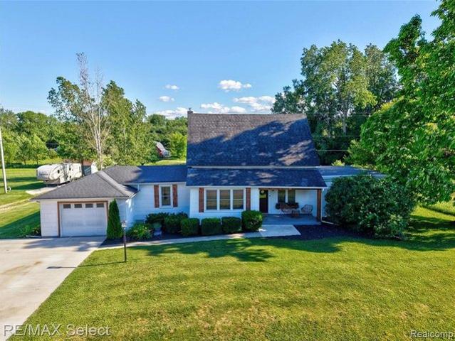 10469 W Pierson Rd, Flushing, MI 48433