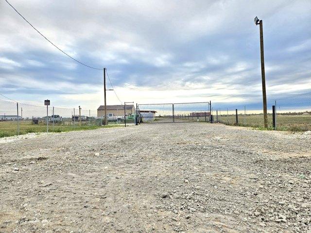 1046 Beal Rd, Eagle Lake, TX 77434