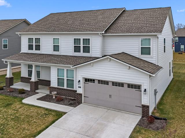 1046 Elmwood Lane