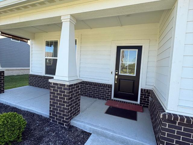 1046 Elmwood Lane