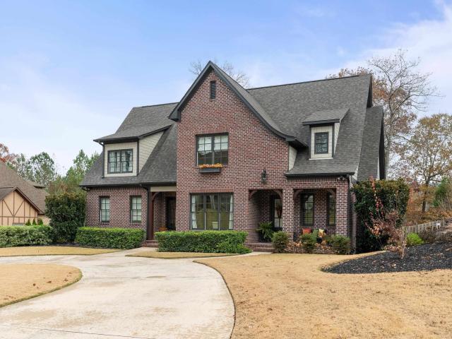 1046 Fairfield Lane