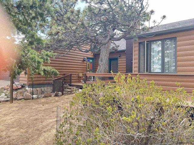1046 Lookout Dr, Cheyenne, WY 82009