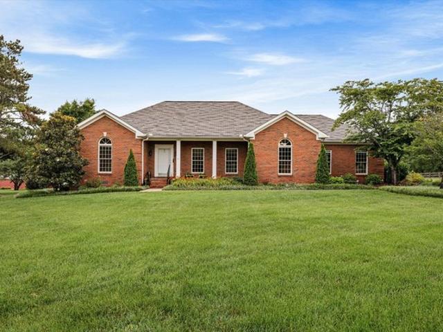 1046 Robertson Rd, Gallatin, TN 37066