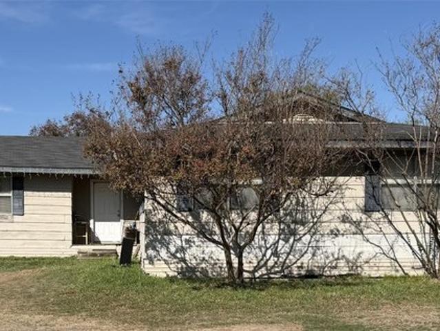 1046 State Highway 21 W, Cedar Creek, TX 78612