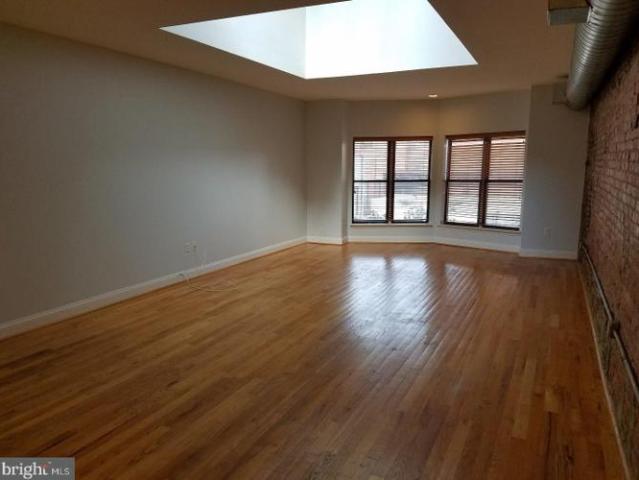 1046 S 13th St #6 Philadelphia, PA 19107