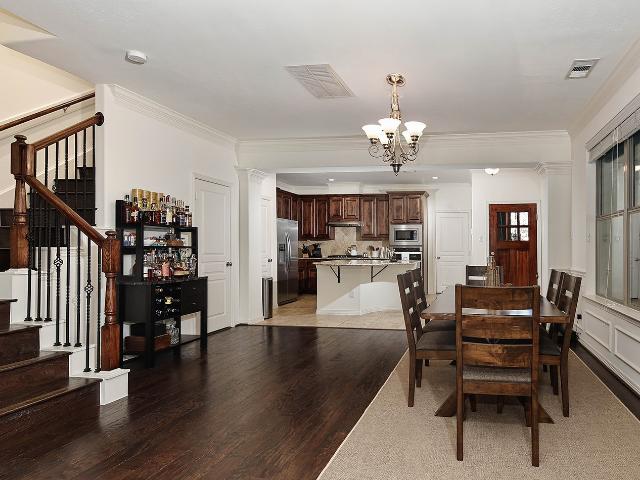 1046 W 26th Street