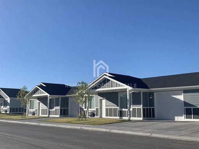 1046 Warrior St, Twin Falls, ID 83301