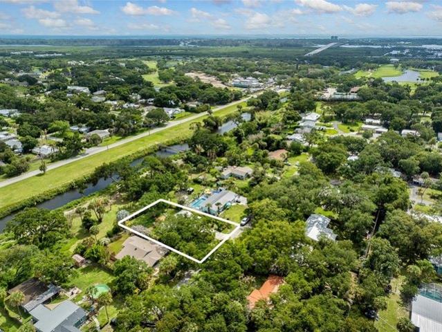 1046 29th St, Vero Beach, FL 32960