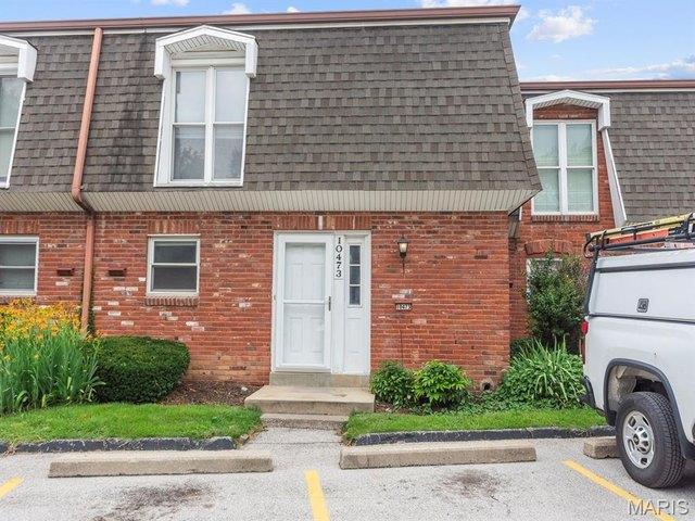 10473 Corbeil Dr, Creve Coeur, MO 63146