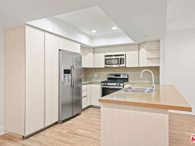 10473 Santa Monica Blvd 404