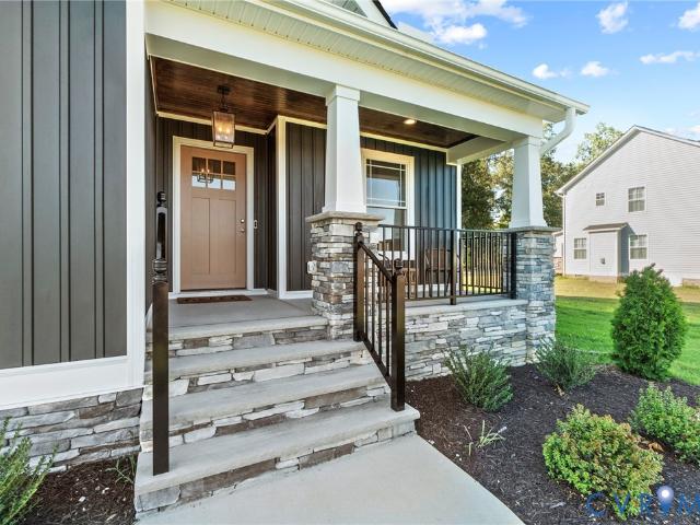 10472 Meyers Park Drive