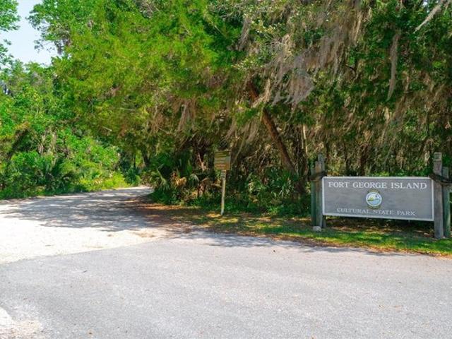 10474 Salt Marsh Trl, Jacksonville, FL 32226