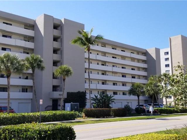 10475 Gulf Shore Dr, Unit 165, Naples, FL 34108 | MLS #226011