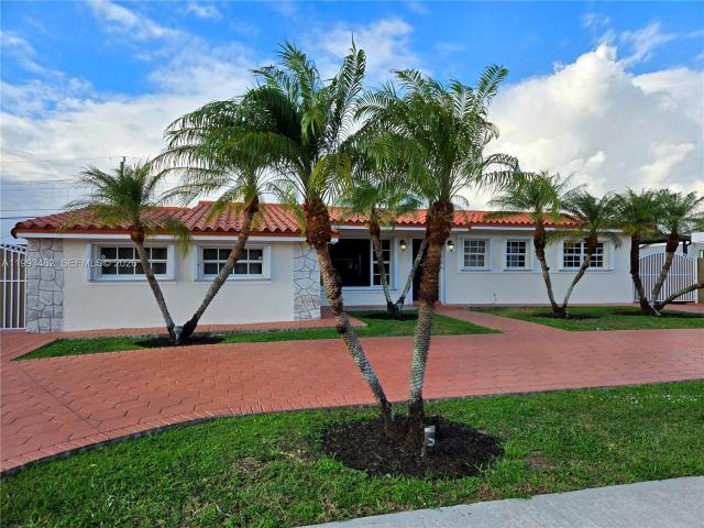 10475 SW 42nd Ter, Miami, FL 33165 | MLS #A11993 | Compass