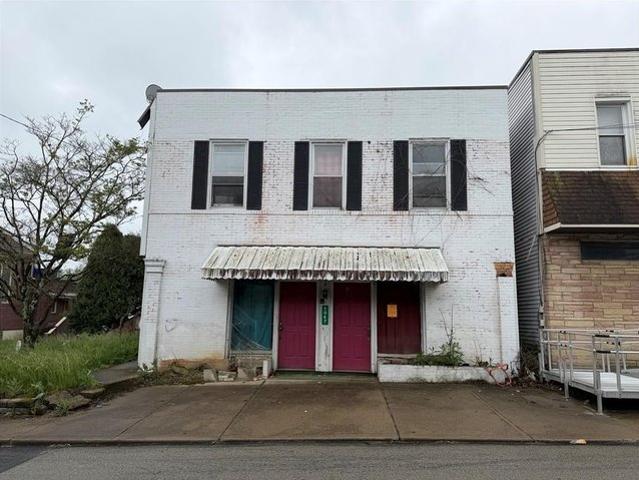 1047 Main St, Masontown, PA 15461