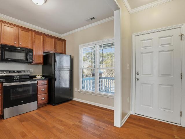 1047 Mica Lamp Court