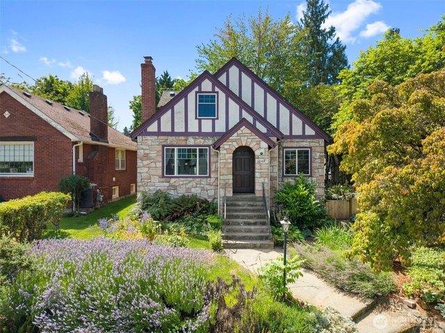 1047 NE 98th St, Seattle, WA 98115