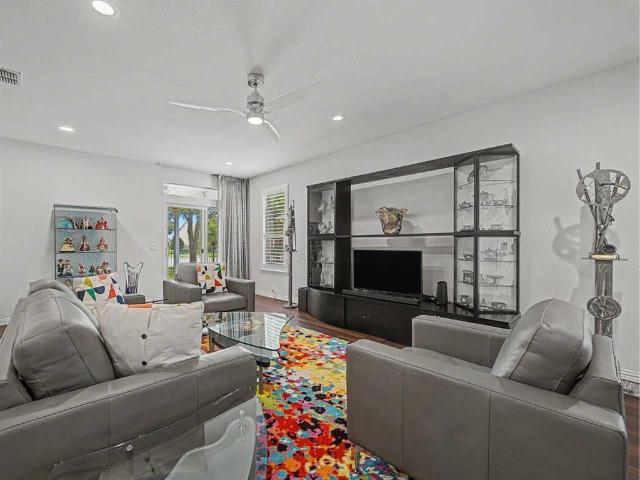 1047 Nicklaus Court