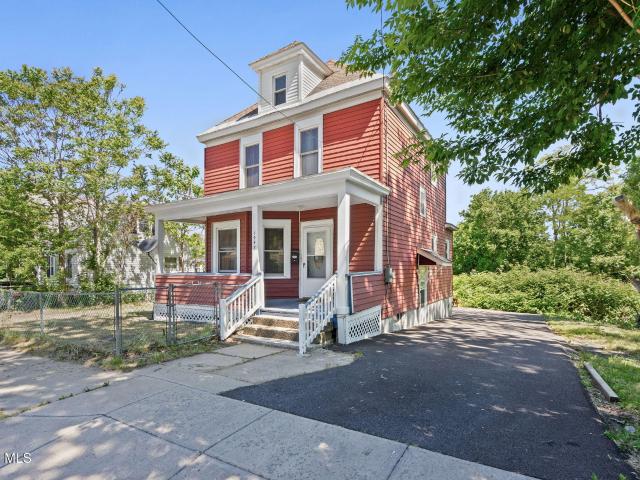 1047 Bridge Street