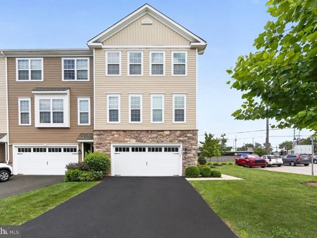 1047 Chapman Cir, Hatfield, PA 19440