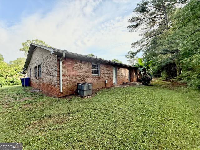 1047 Chestnut Oak Court NE
