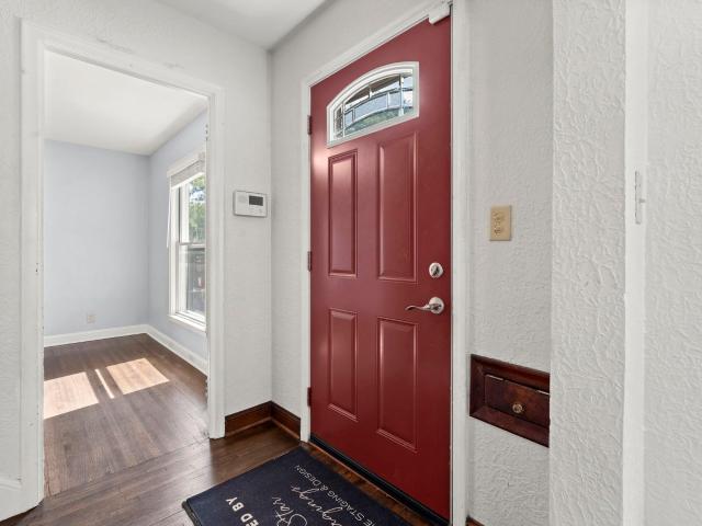 1047 Dayton Avenue